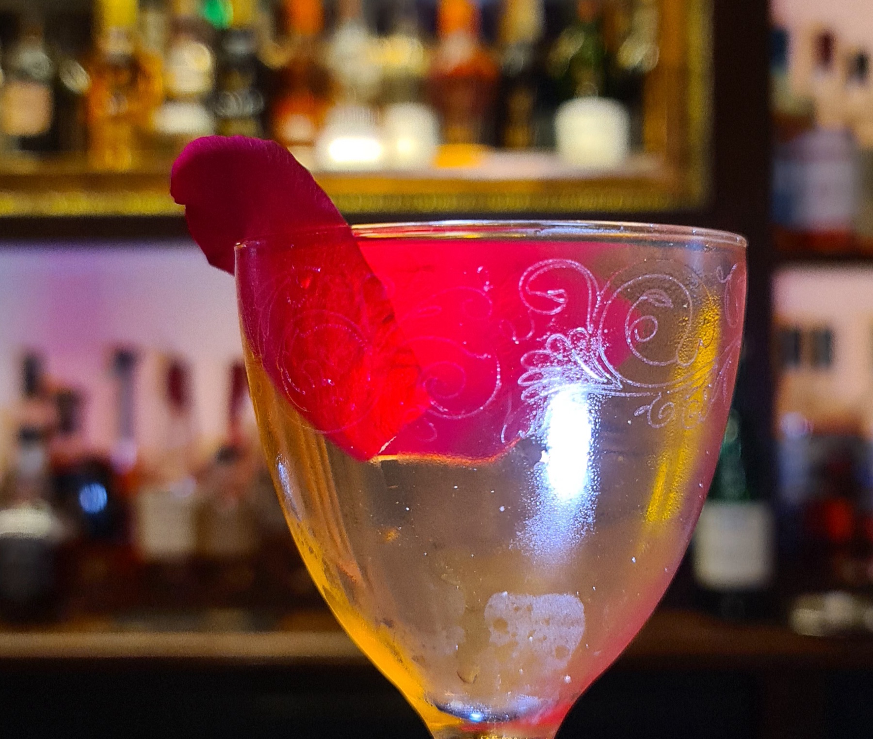 Bardot, a Cluj in Romania cocktail fa rima con lusso